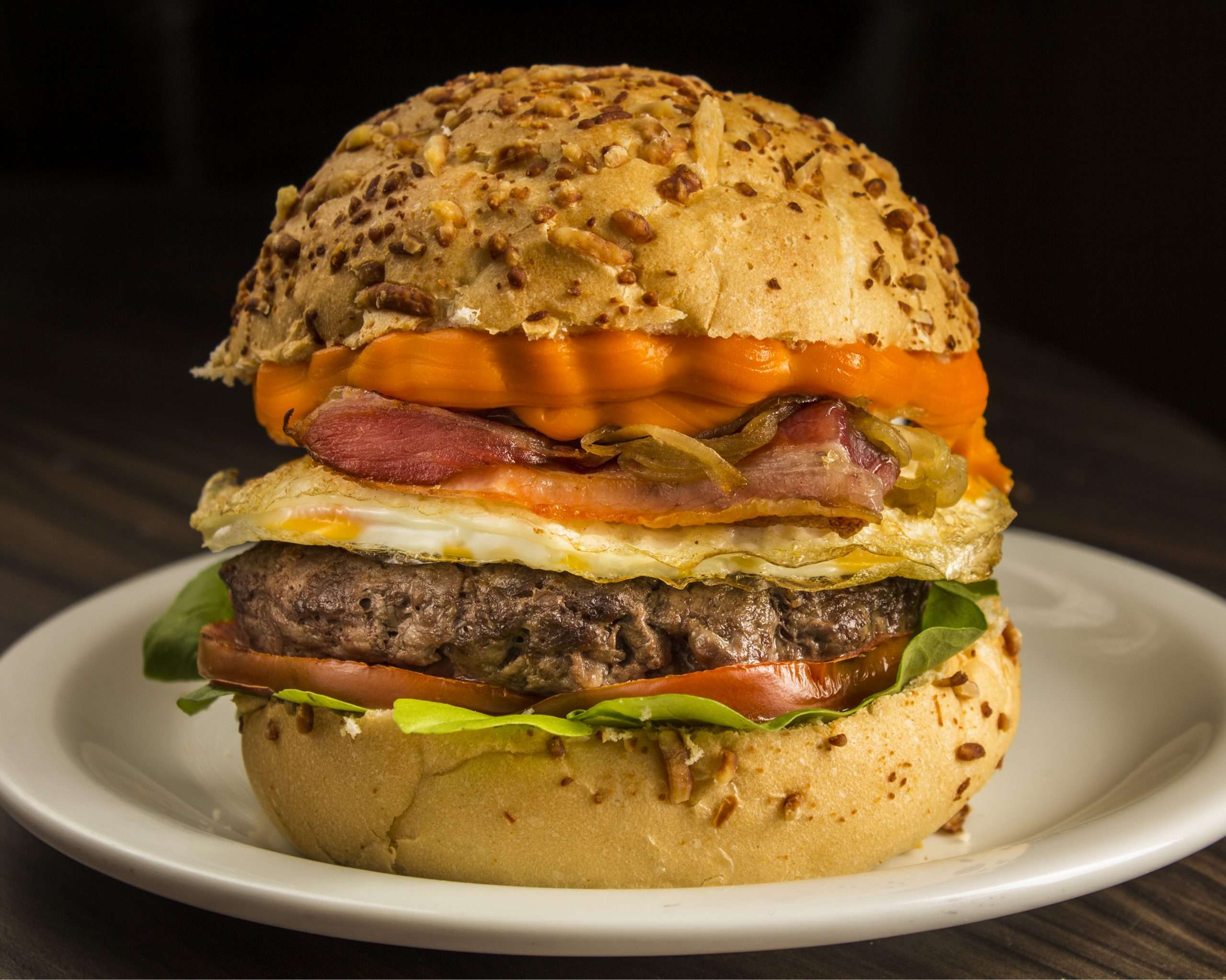 Burger Com Cheddar Padaria Brasileira